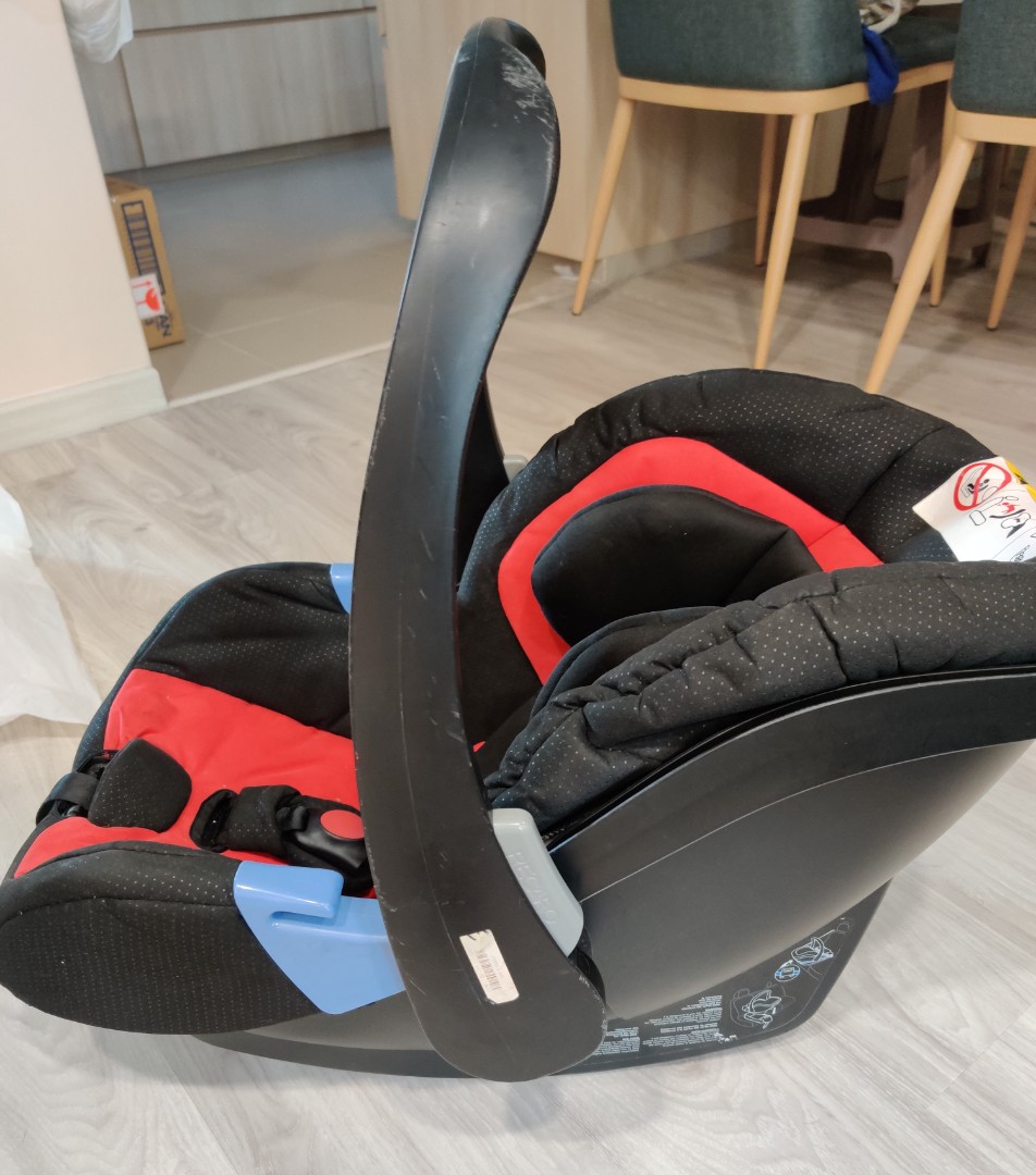 Recaro car seat, Babies & Kids, Going Out, Car Seats on Carousell
