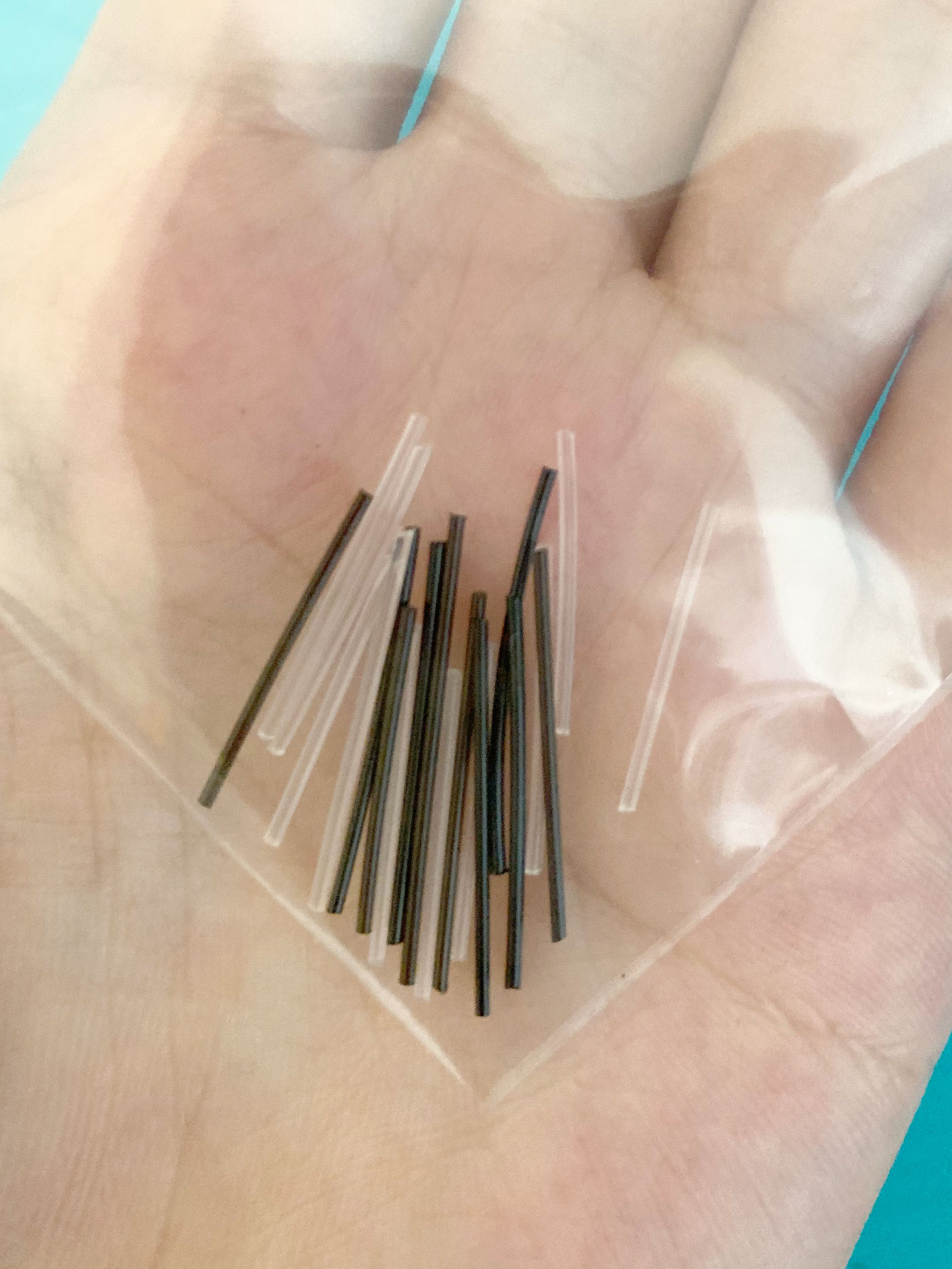 20 Transparent and black plastic ear sticks [INSTOCK], Women's Fashion ...