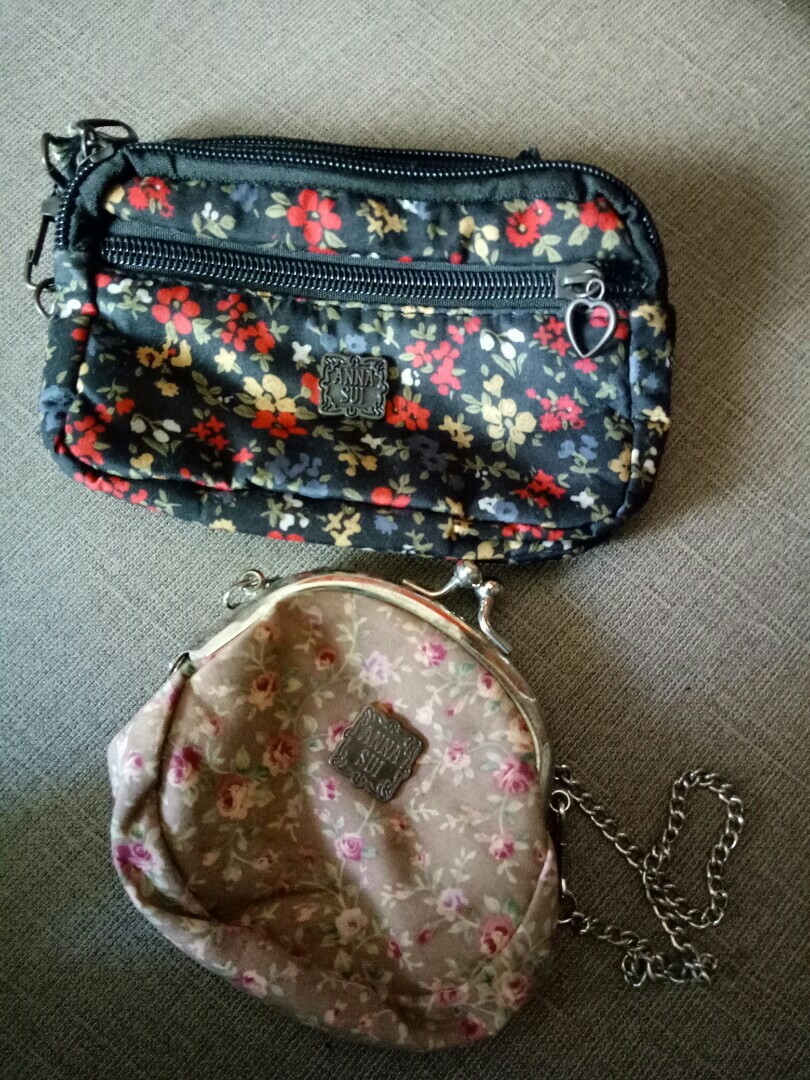 dkjfjf, Women's Fashion, Bags & Wallets, Clutches on Carousell