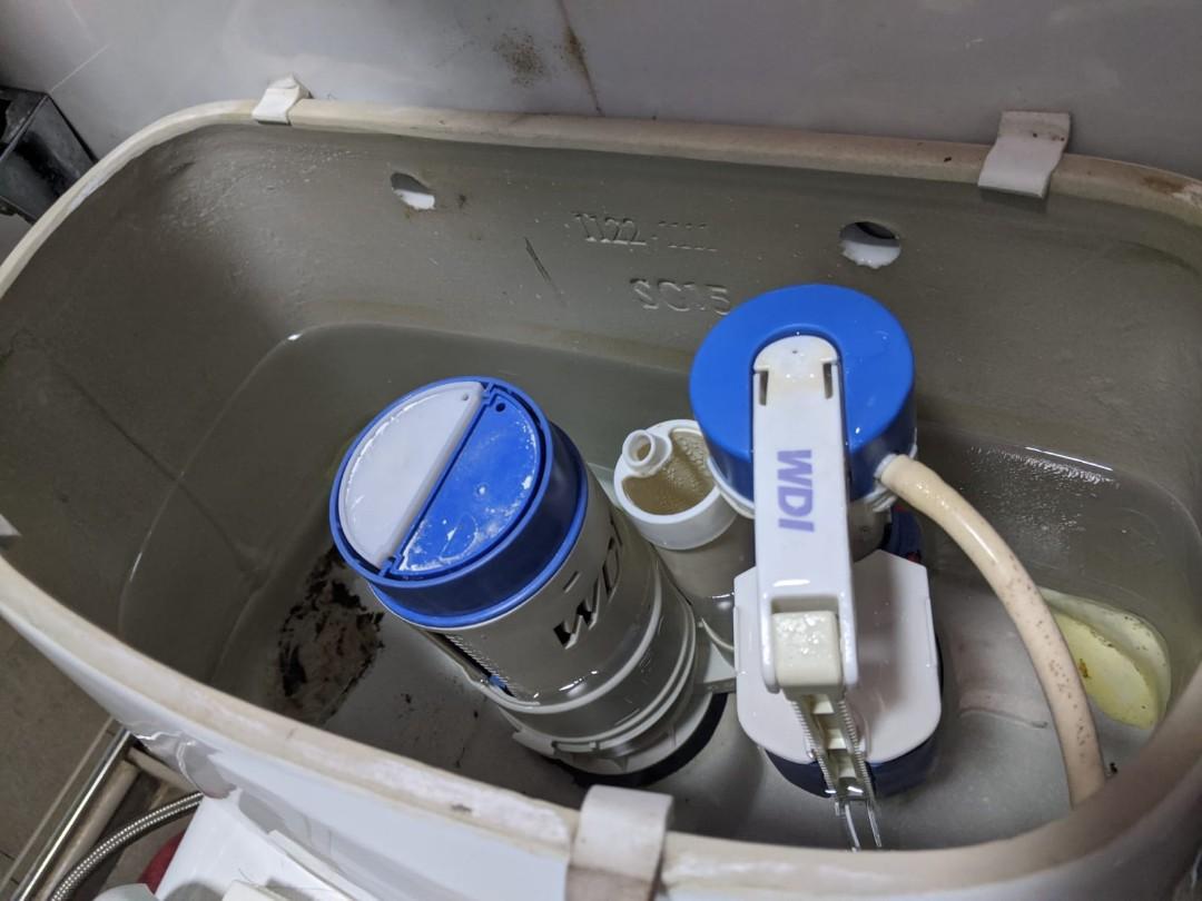 Plumber Leaking water tank, Flushing system, refilling system, cistern ...