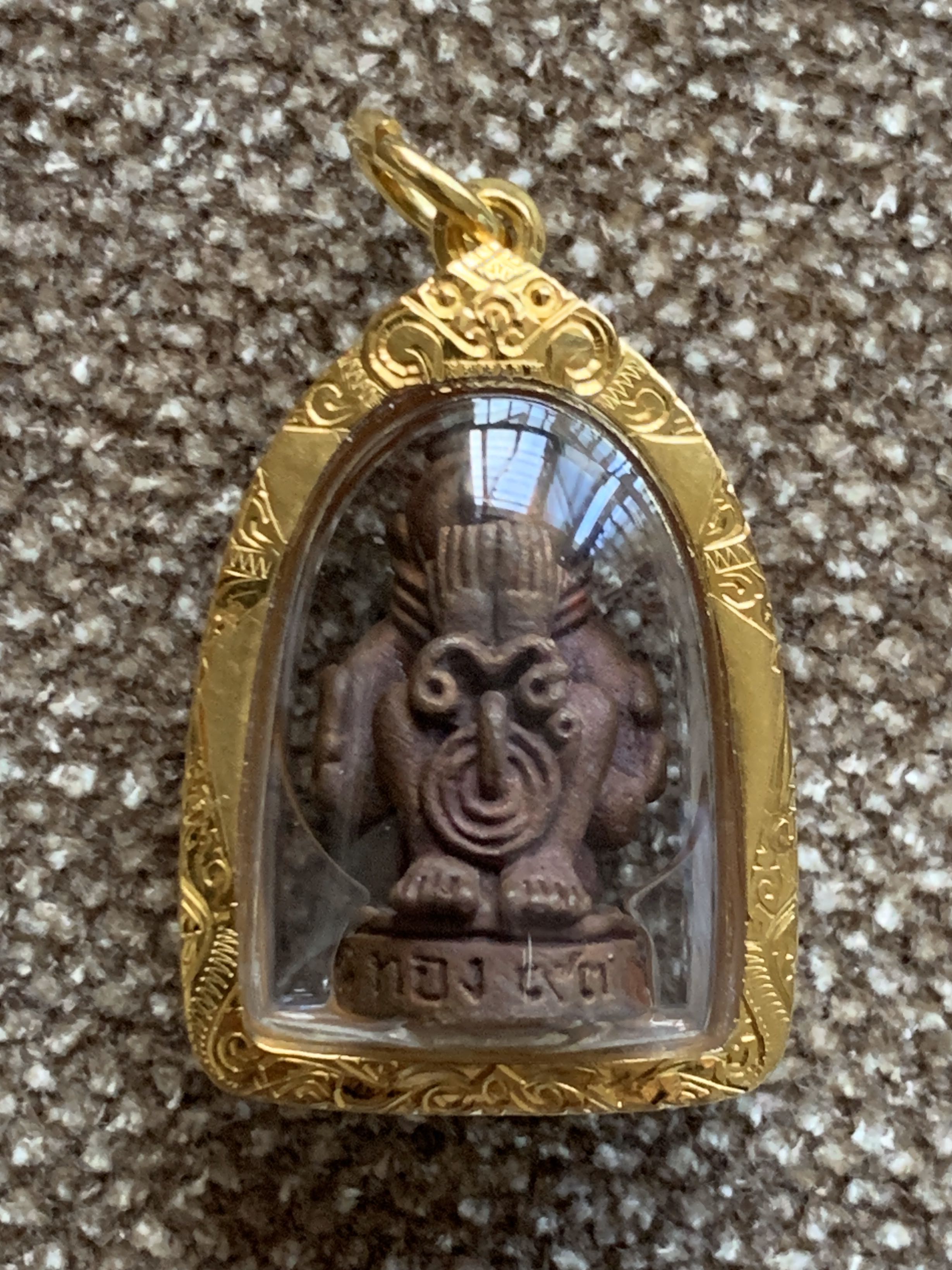 LP Thong Wat Sampaocher - Phra Pidta, Hobbies & Toys, Memorabilia ...