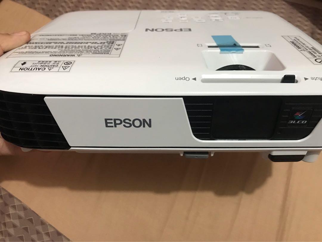Projector Epson EB-S31, TV & Home Appliances, TV & Entertainment ...