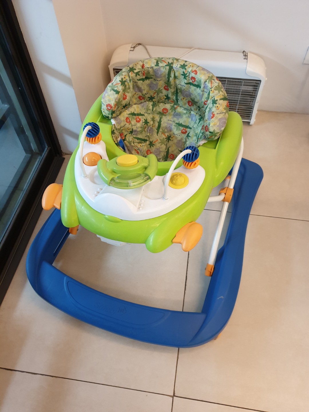 Safety 1st Baby Walker, Babies & Kids, Infant Playtime on Carousell