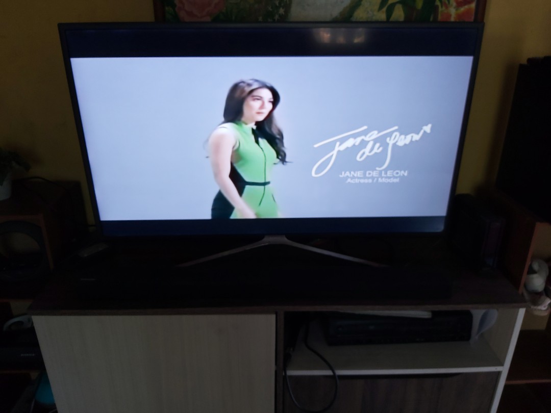 Samsung 42 inch.smart tv, TV & Home Appliances, TV & Entertainment, TV ...