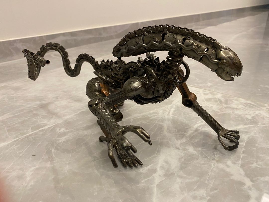 Scrap Metal Art Alien, Hobbies & Toys, Collectibles & Memorabilia ...