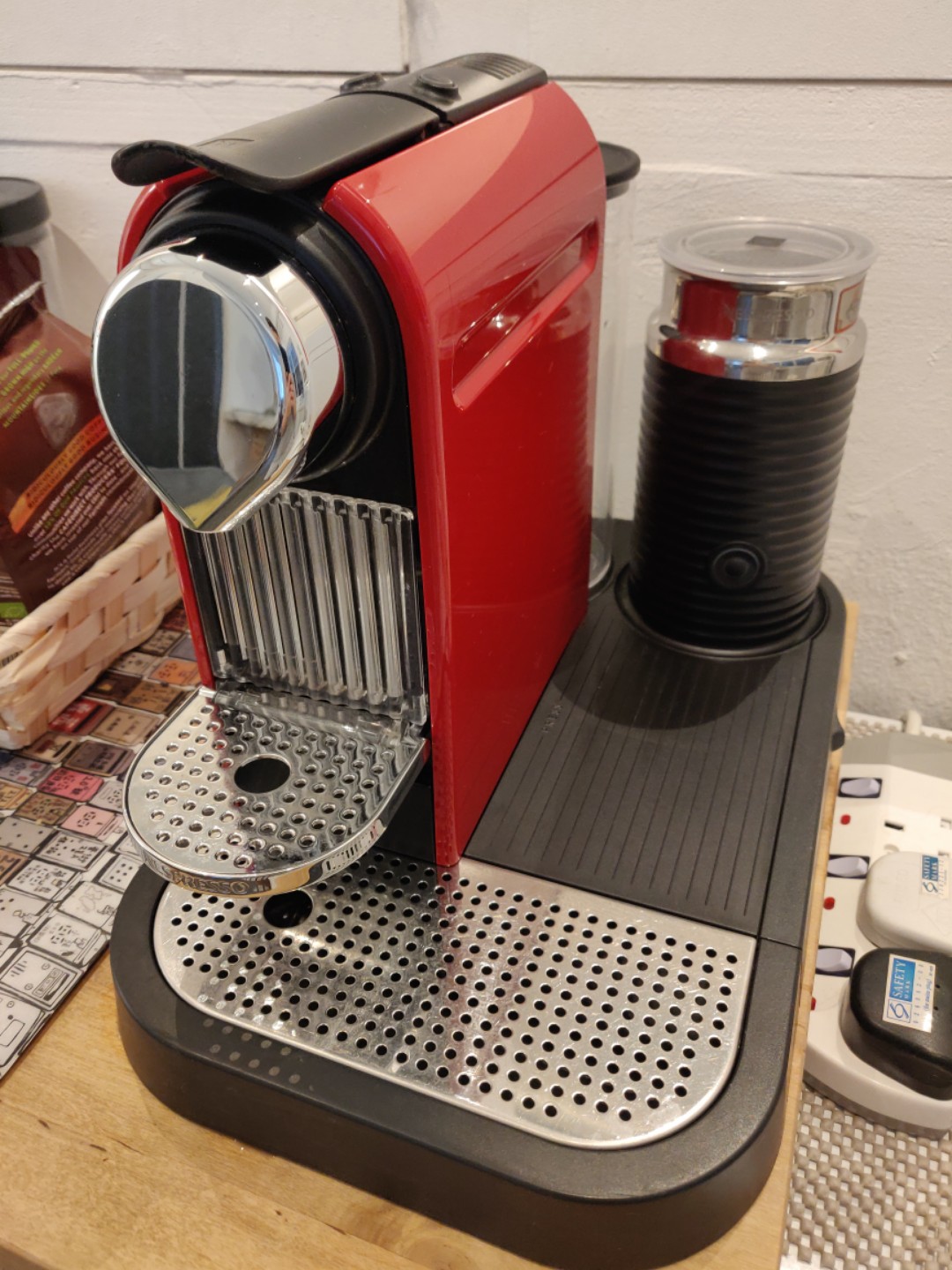 Selling cheap w FREE gift: Nespresso Citiz & Milk Coffee Machine, TV ...