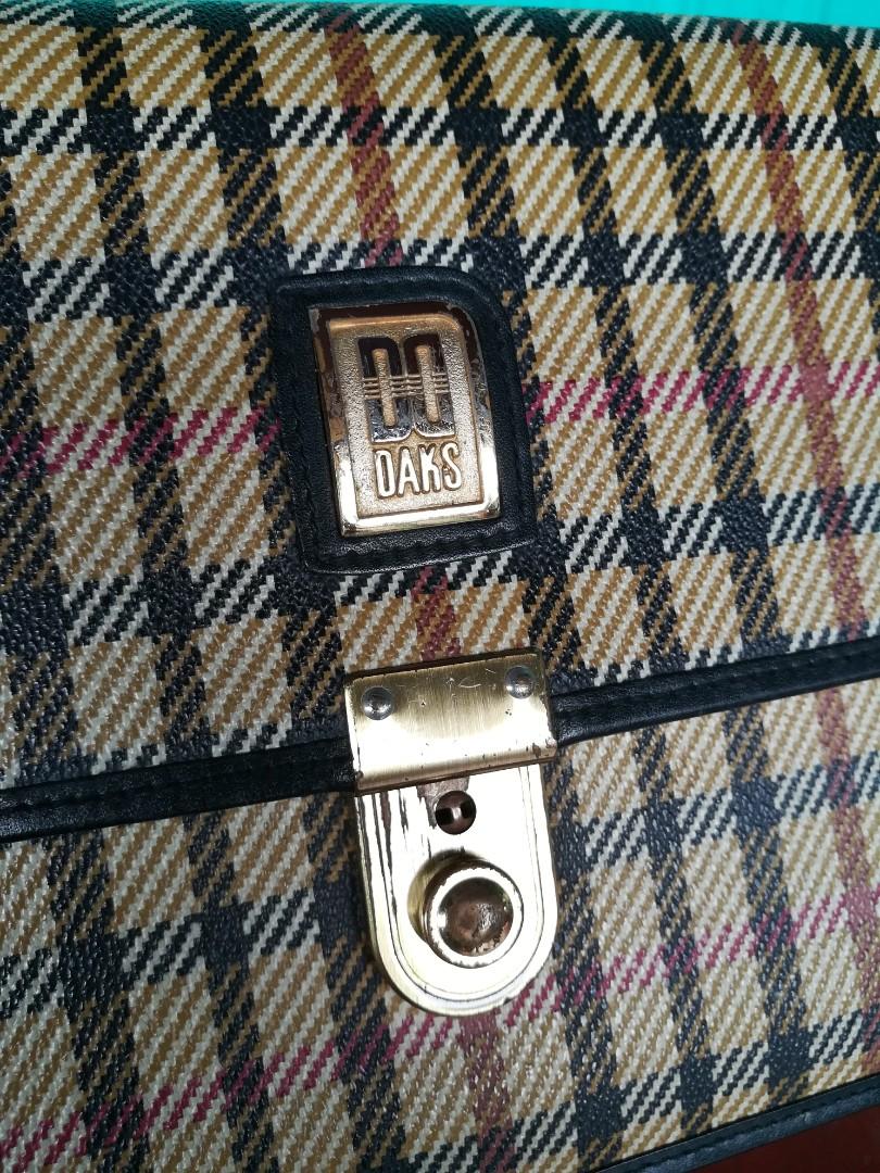 Daks London Clutch Bag, Luxury, Bags & Wallets on Carousell