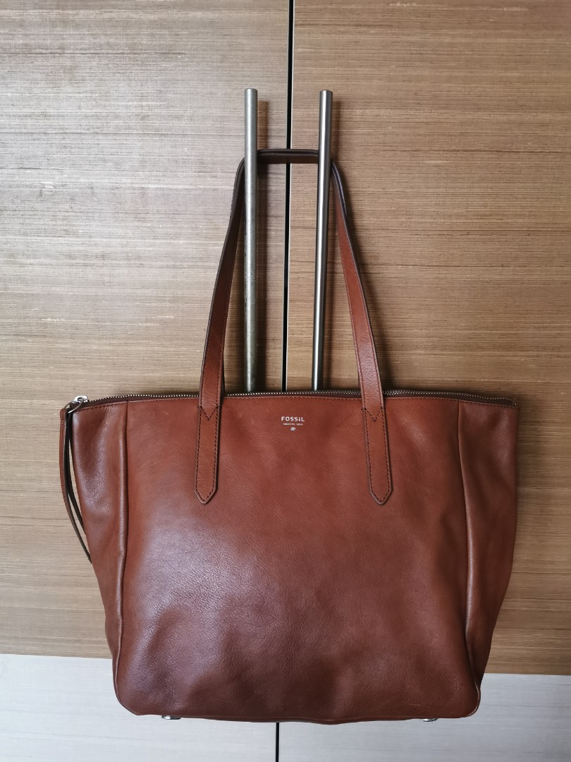 Fossil Bag, Women's Fashion, Bags & Wallets, Tote Bags on Carousell