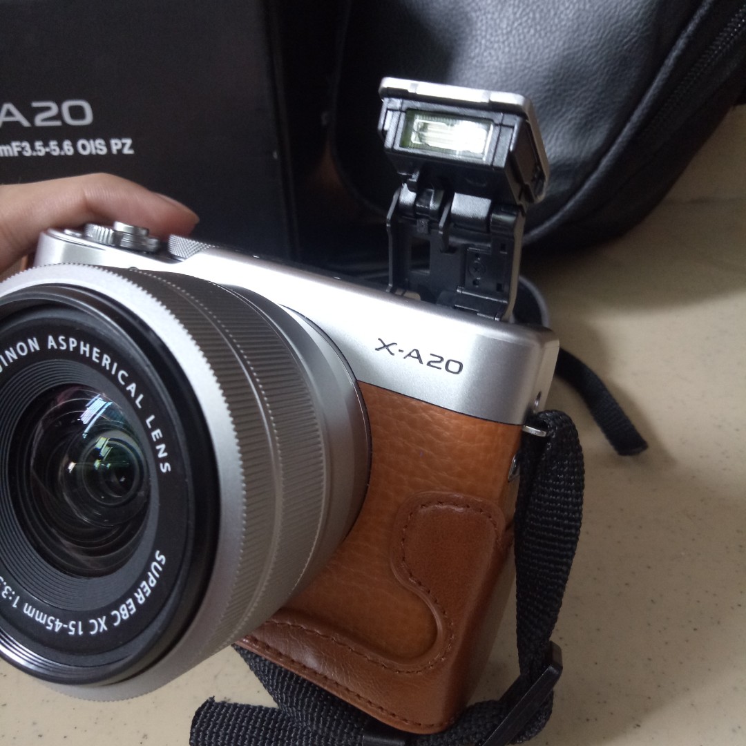 Fujifilm X-A20, Photography, Cameras on Carousell