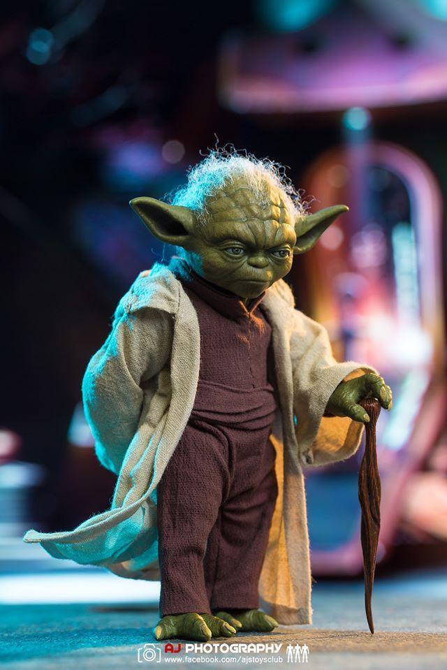 Hot toys Yoda episode 2, Toys & Games, Bricks & Figurines on Carousell