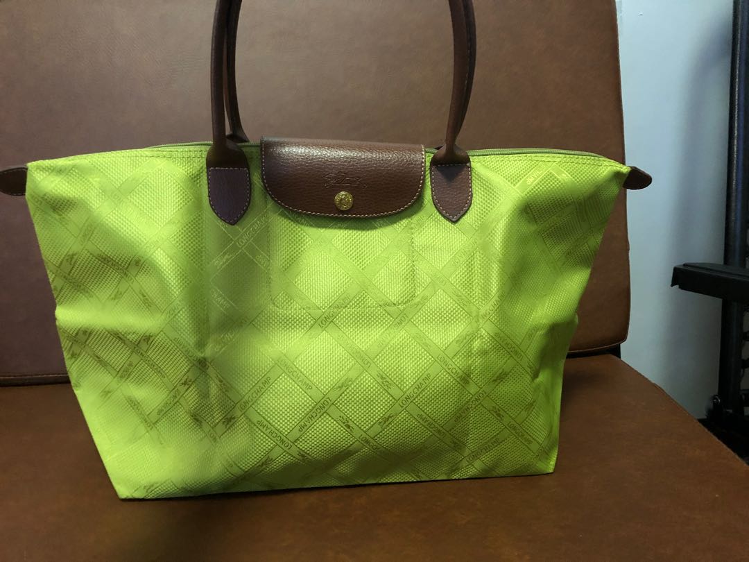 Large tote bage, Women's Fashion, Bags & Wallets, Tote Bags on Carousell