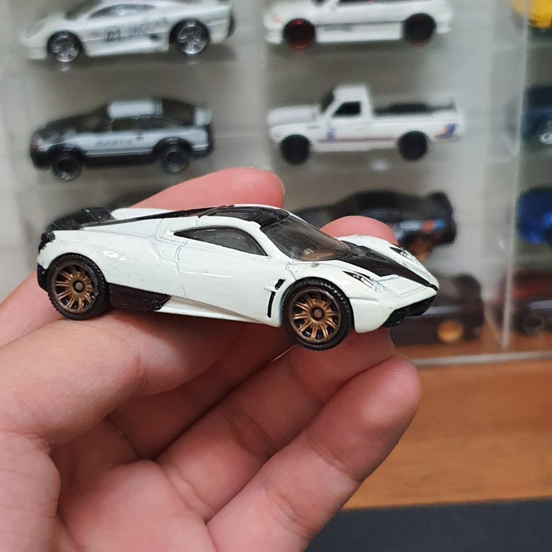 Pagani Huayra (Custom Detailed), Hobbies & Toys, Collectibles ...