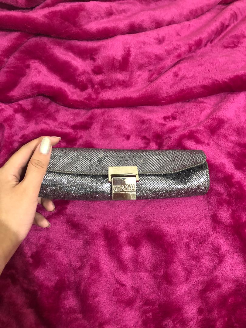 Silver small pouch for formal events, Women's Fashion, Bags & Wallets ...