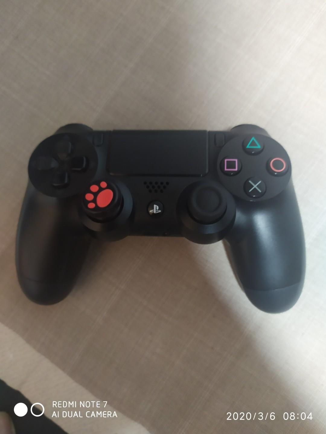 Used Ps4 controller, Video Gaming, Gaming Accessories, Controllers on ...