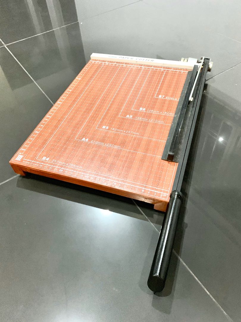 B4 size Paper cutter, Hobbies & Toys, Stationery & Craft, Craft ...
