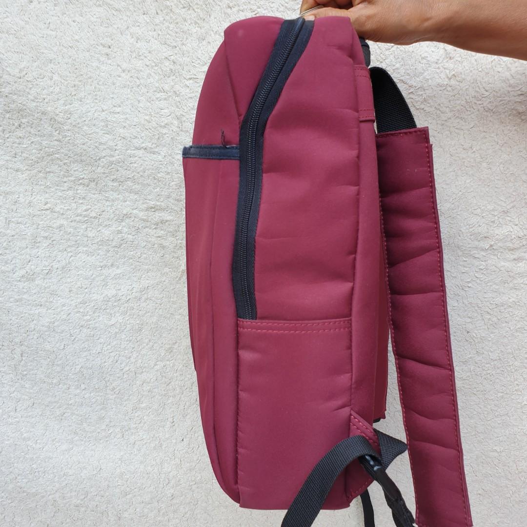 Backpack Targus, Barang Mewah, Tas & Dompet di Carousell