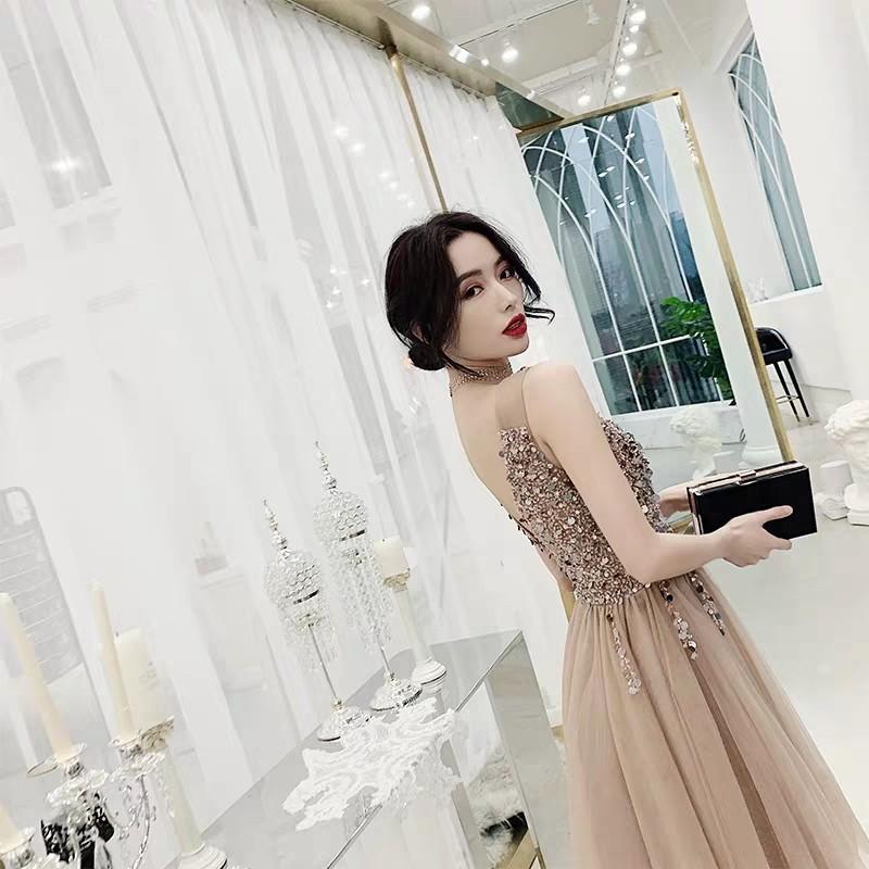 Emcee Celebrity Dinner Gown, Women's Fashion, Muslimah Fashion, Dresses ...