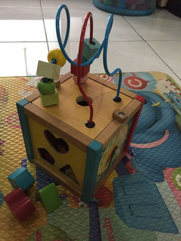 ELC Wooden Activity Box, Bayi & Anak, Mainan & Baby Walker di Carousell