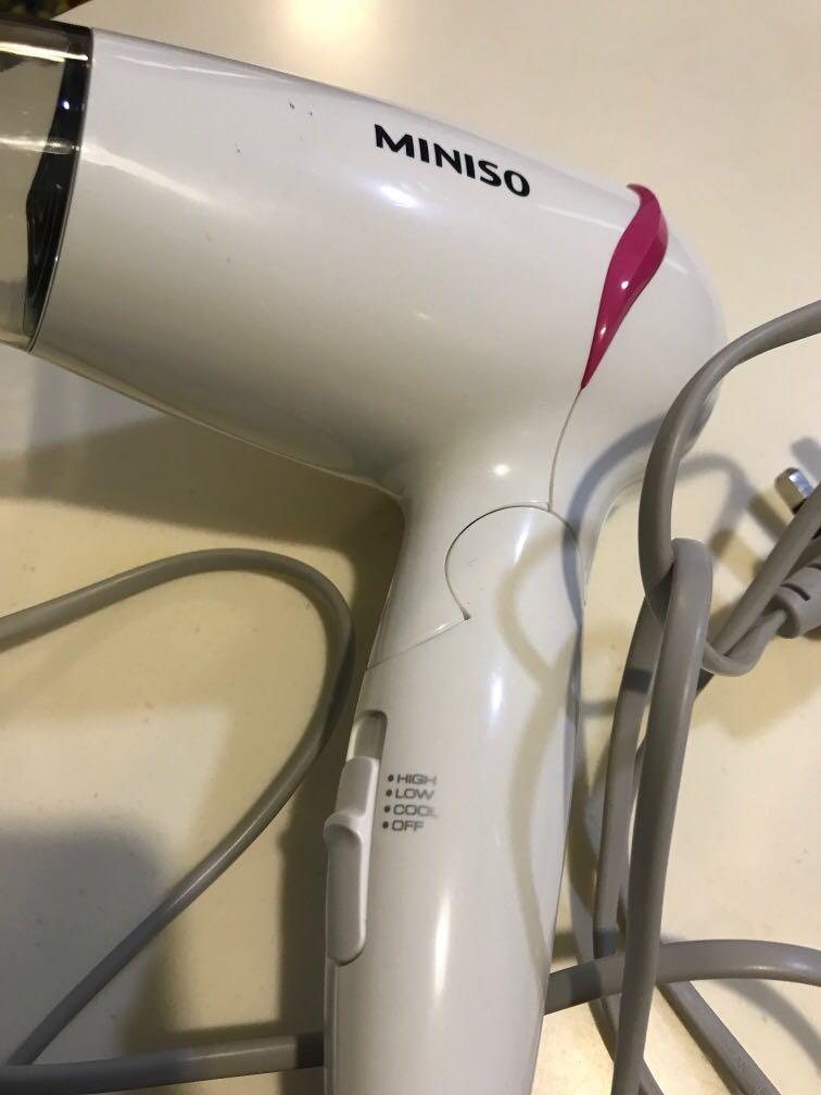Miniso Hair Dryer, Beauty & Personal Care, Hair on Carousell