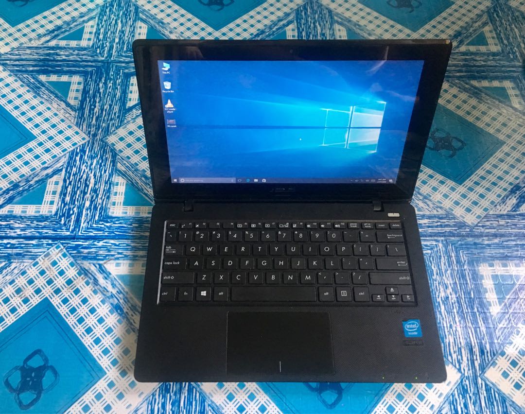 Asus X200MA Intel Celeron/ Touchscreen, Computers & Tech, Laptops ...
