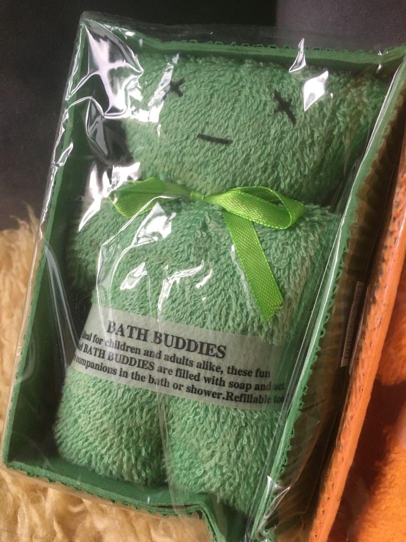 Bath buddies for showering and scrubbing your body esp back, Beauty ...