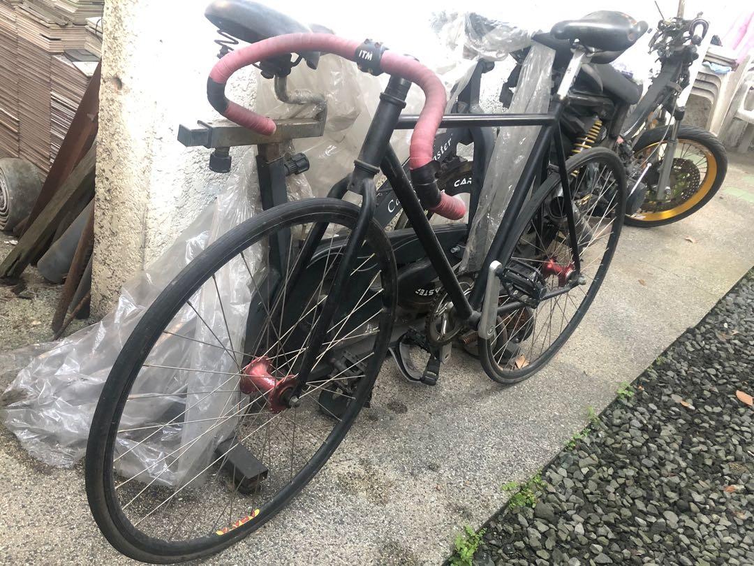 Celt Fixed Gear Fixie Bike 52tt 50st, Sports Equipment, Bicycles ...