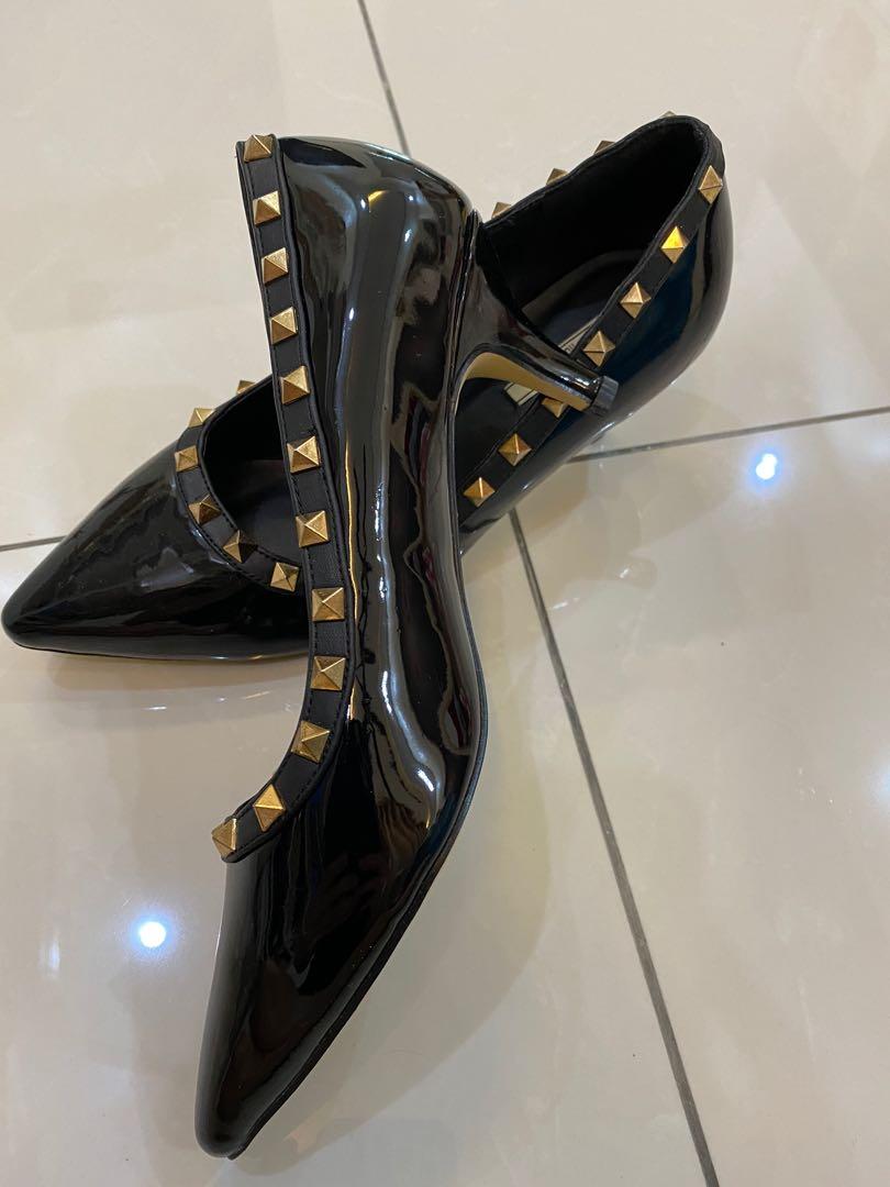 Nose heels - unused, Women's Fashion, Footwear, Heels on Carousell