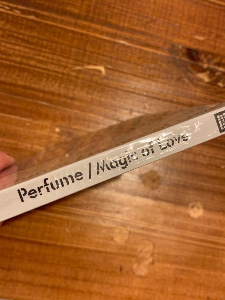 Perfume Magic of love cd + dvd 初回限定盤, 興趣及遊戲, 音樂、樂器 & 配件, 音樂與媒體 - CD 及 ...