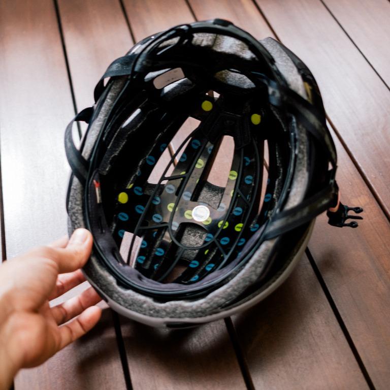 Rapha RCC Helmet, Sports Equipment, Bicycles & Parts, Parts ...