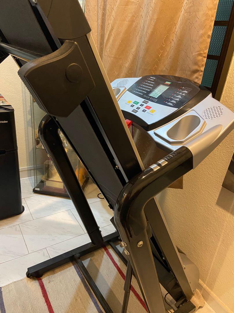 Thread mill -OTO, Sports Equipment, Exercise & Fitness, Cardio ...