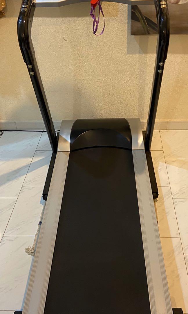 Thread mill -OTO, Sports Equipment, Exercise & Fitness, Cardio ...