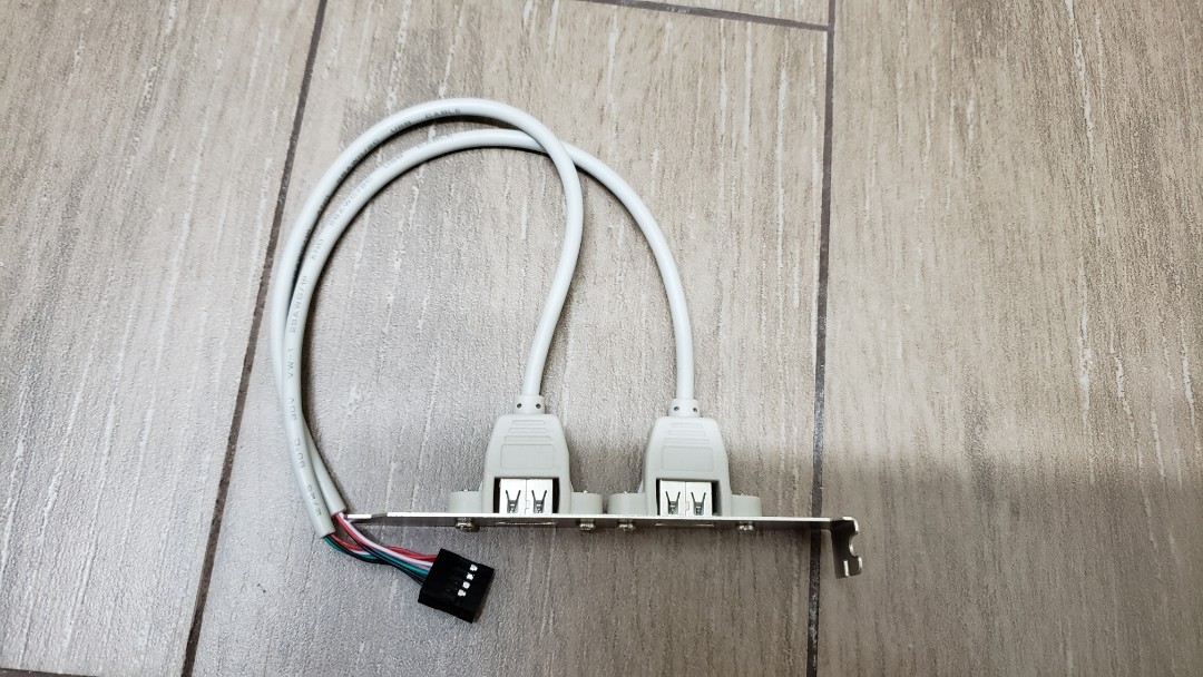 USB 2.0機箱插頭(底板出機箱)(USB cable), 電腦＆科技, 電腦周邊及配件, 硬碟及儲存器 - Carousell