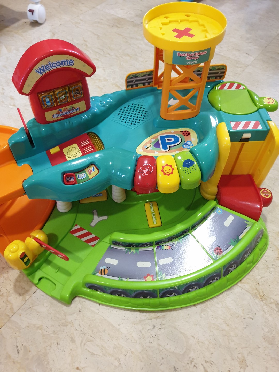 Vtech Car Wash and Race Track, Babies & Kids, Toys & Walkers on Carousell