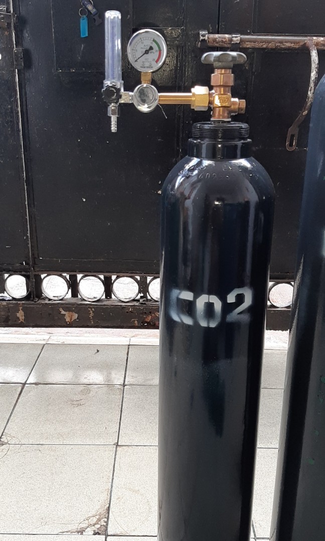 20 lbs Co2 tank complete packages, Furniture & Home Living, Cleaning ...