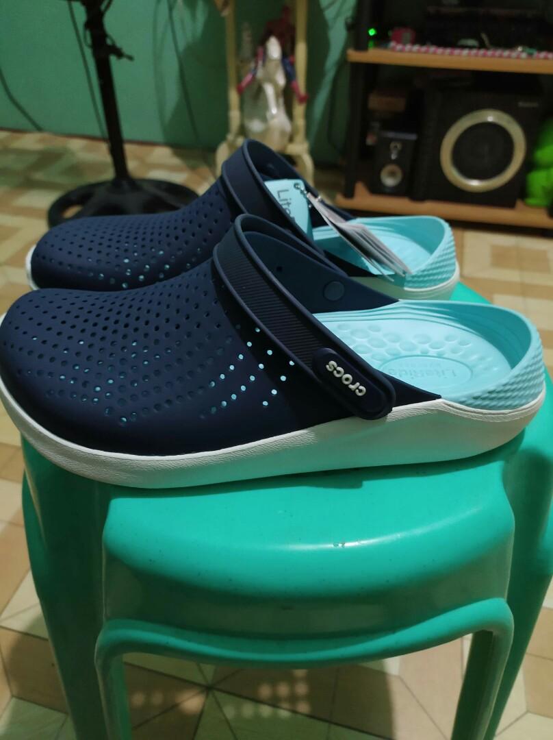 crocs lite ride, Men's Fashion, Footwear, Slippers & Slides on Carousell