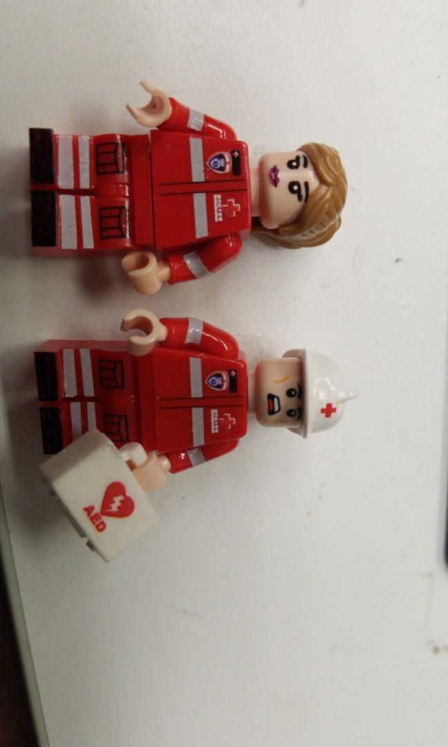 仿lego 澳門 紅十字急救義工隊 red cross first aid, 興趣及遊戲, 玩具 & 遊戲類 - Carousell