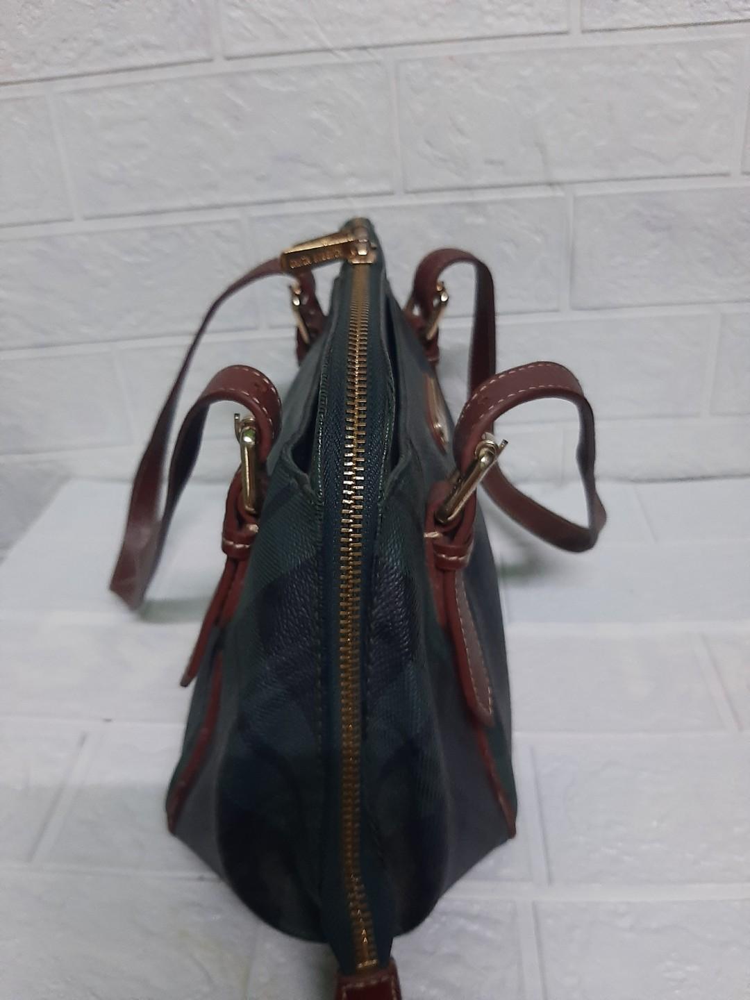 Polo Santa Roberta shoulder bag, Women's Fashion, Bags & Wallets ...