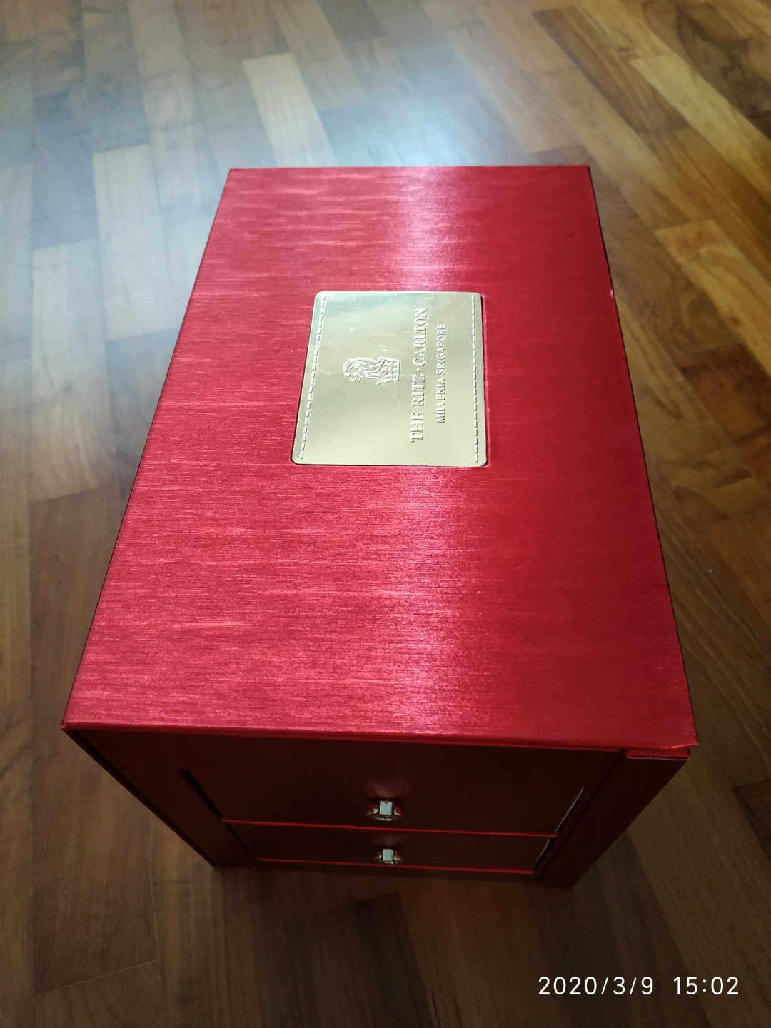 Free blessings Ritz Carlton mooncake jewellery box, Women's Fashion ...