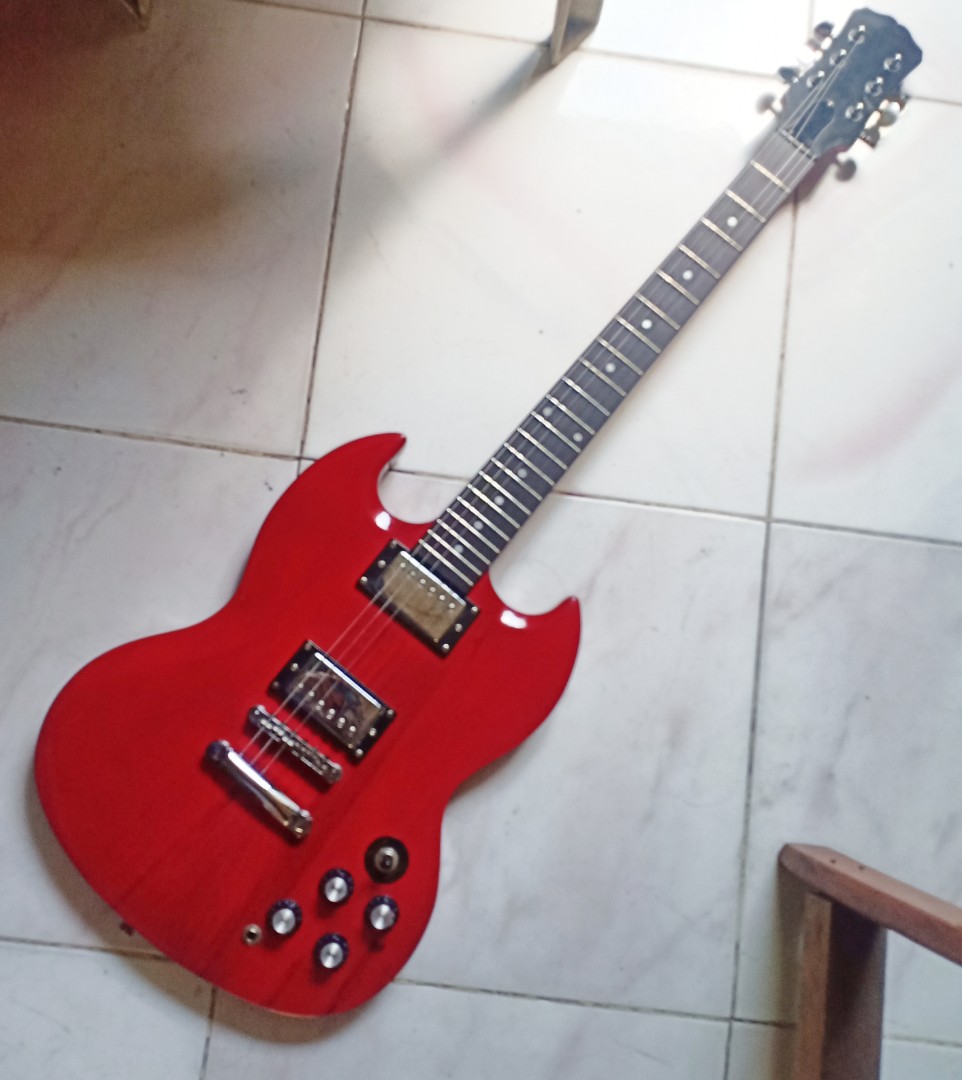 Sg copy Electric guitar for sale, Hobbies & Toys, Music & Media, CDs ...