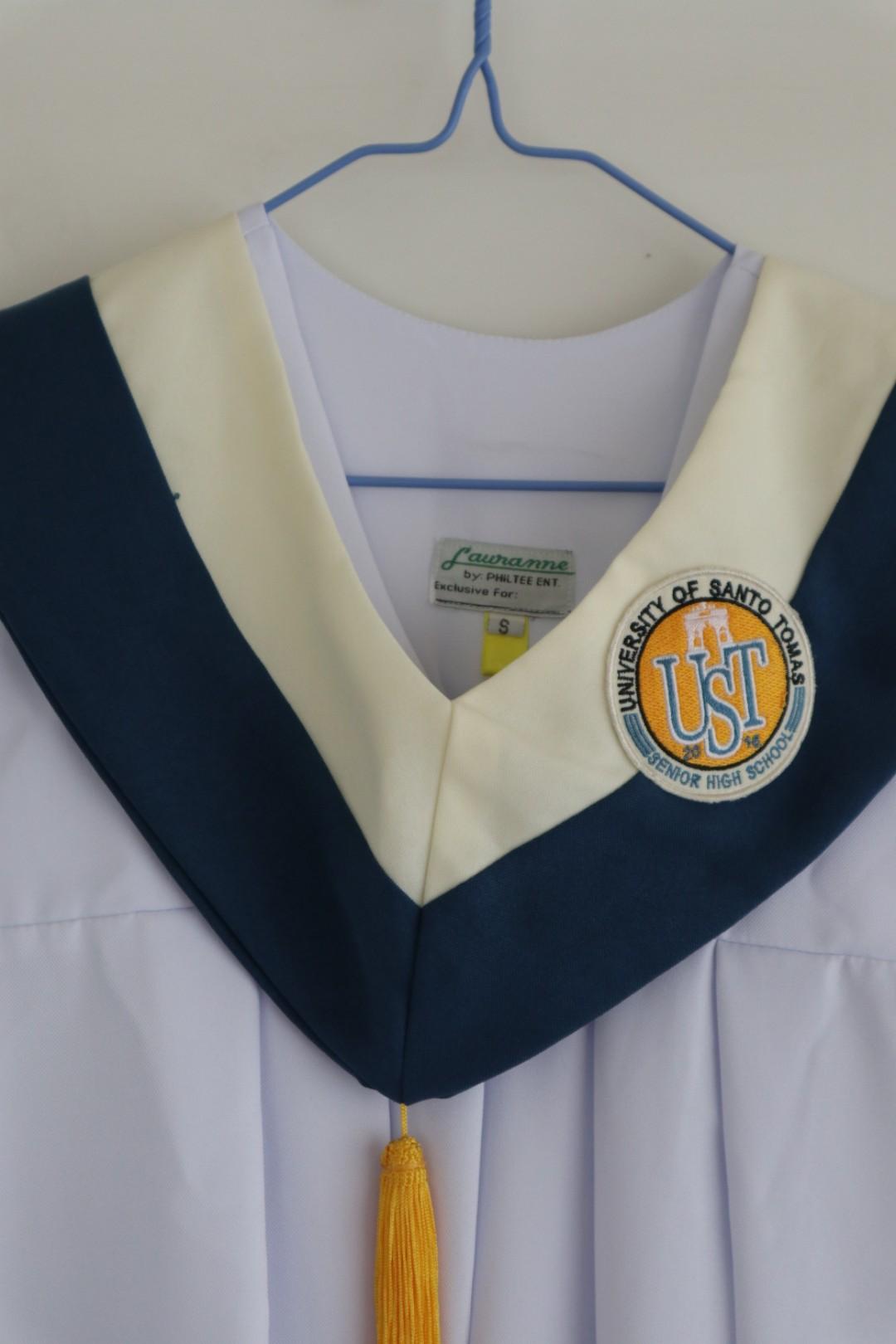 UST SHS Toga for Female (FOR RENT), Everything Else, Others on Carousell