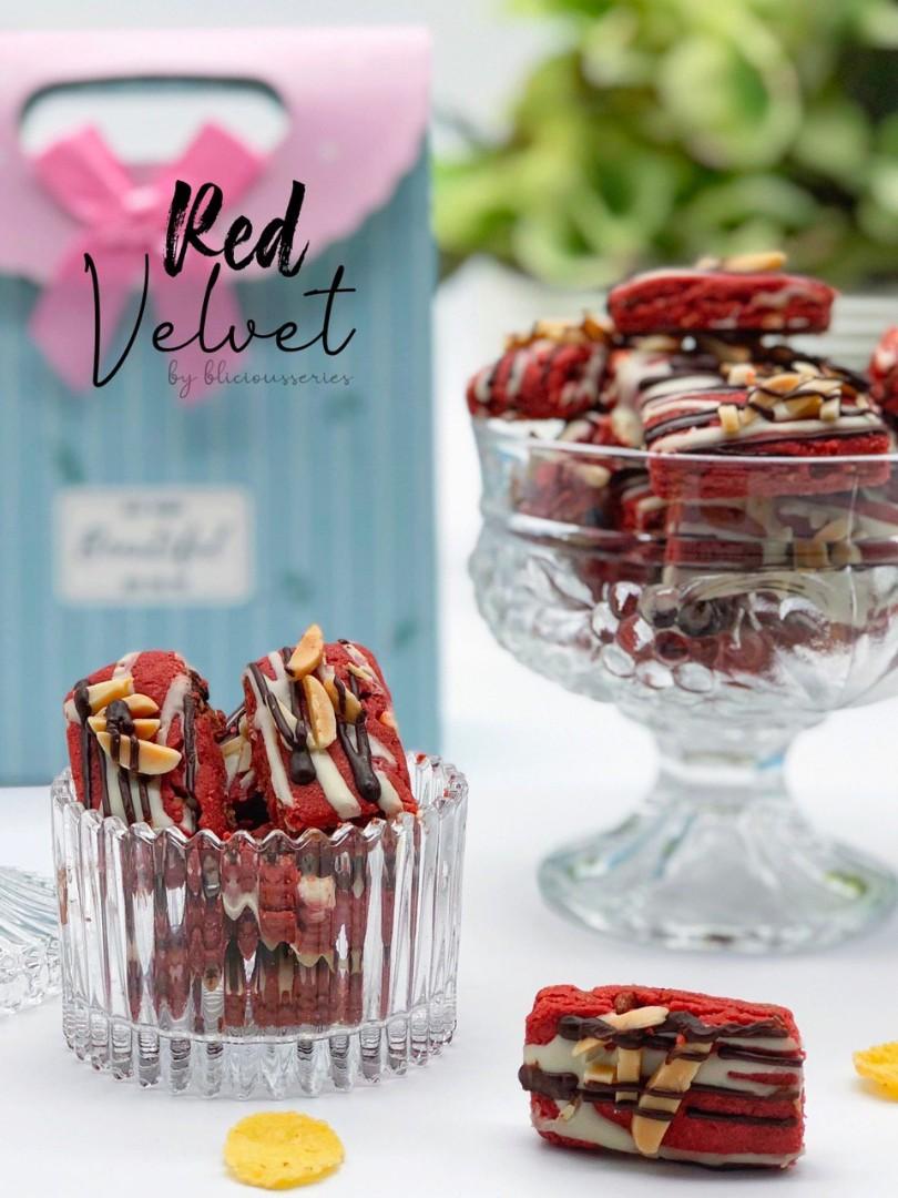 Kuih raya Premium 2020 (Best Selling), Food & Drinks, Packaged ...