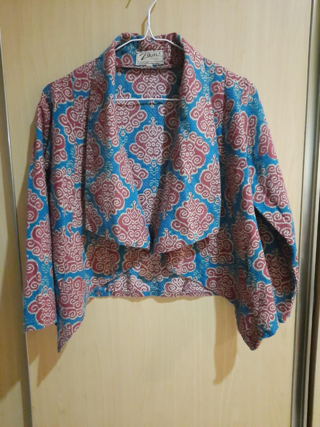 Outer Batik, Fesyen Wanita, Pakaian Wanita, Atasan di Carousell