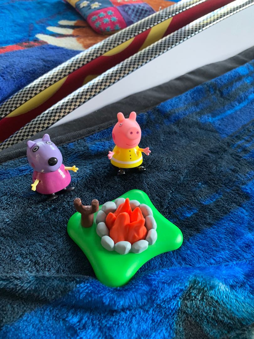 Peppa Pig Campfire Set (original), Hobbies & Toys, Toys & Games on ...