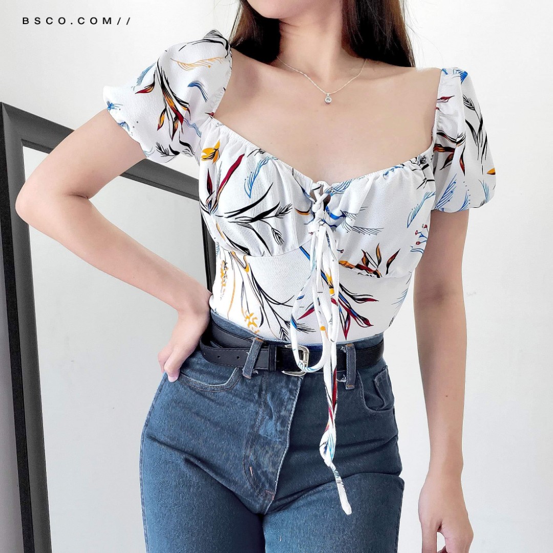 BSCO FENICE WHITE TOP, Women's Fashion, Tops, Others Tops on Carousell