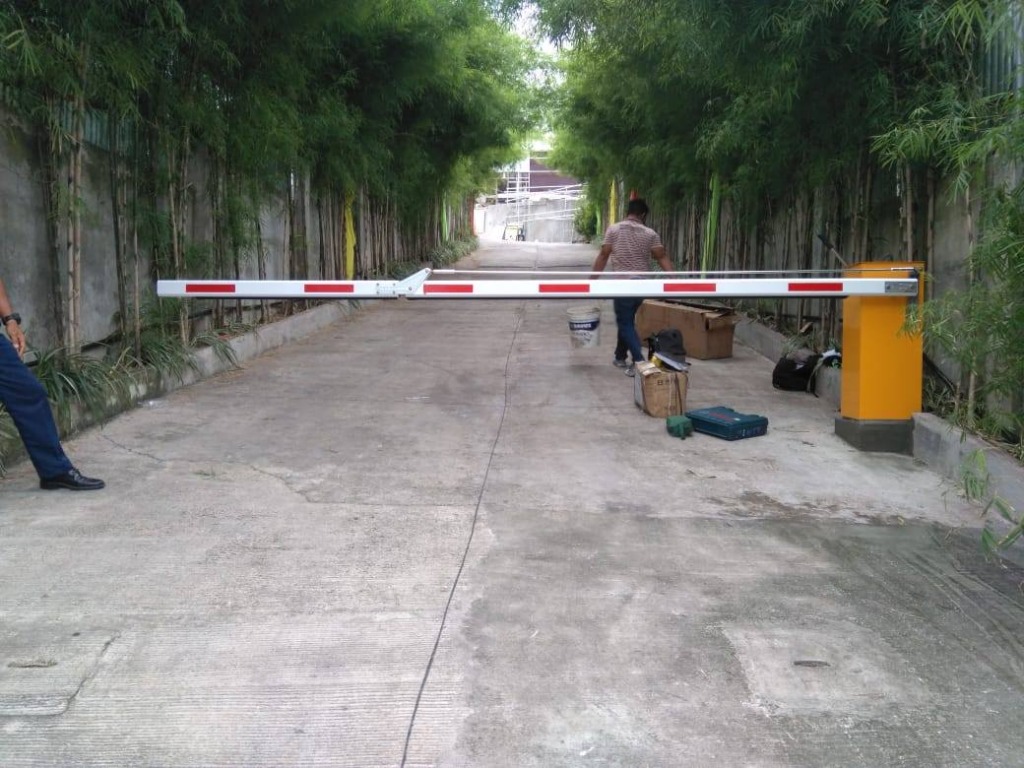 Easy to Install Manual Car Barrier Vehicle Barrier Boom Barrier Traffic ...