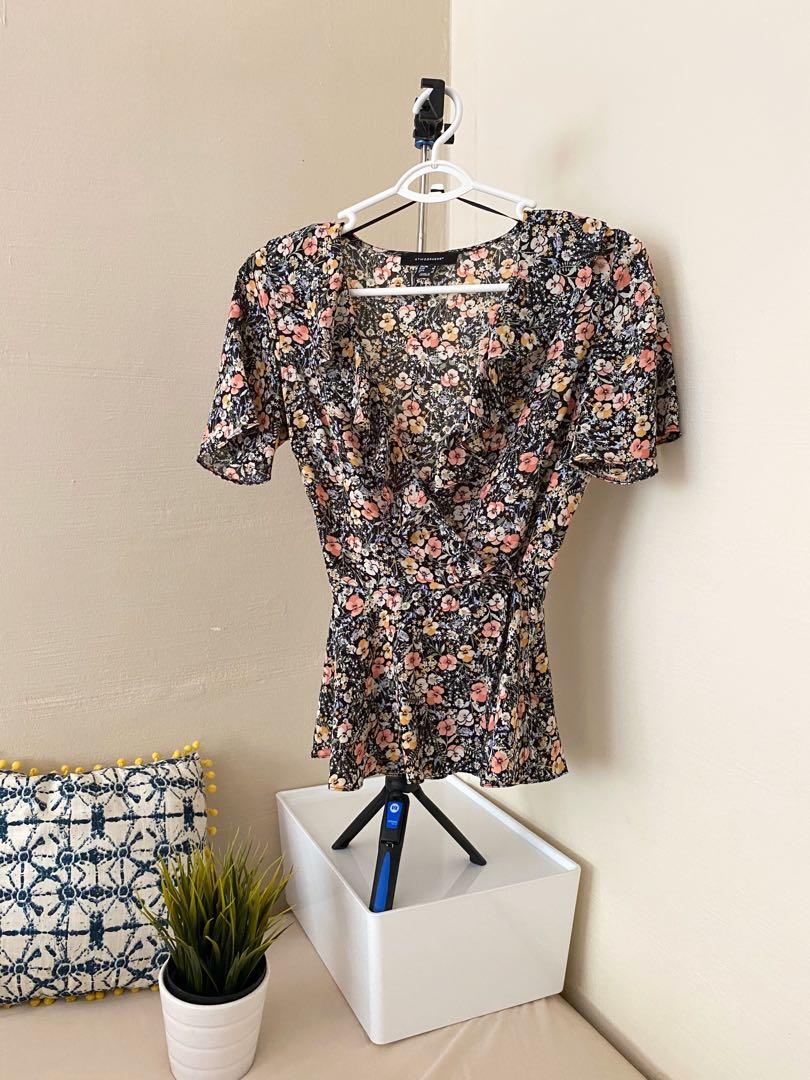 Primark ruffle neck floral wrap top, Women's Fashion, Tops, Sleeveless ...