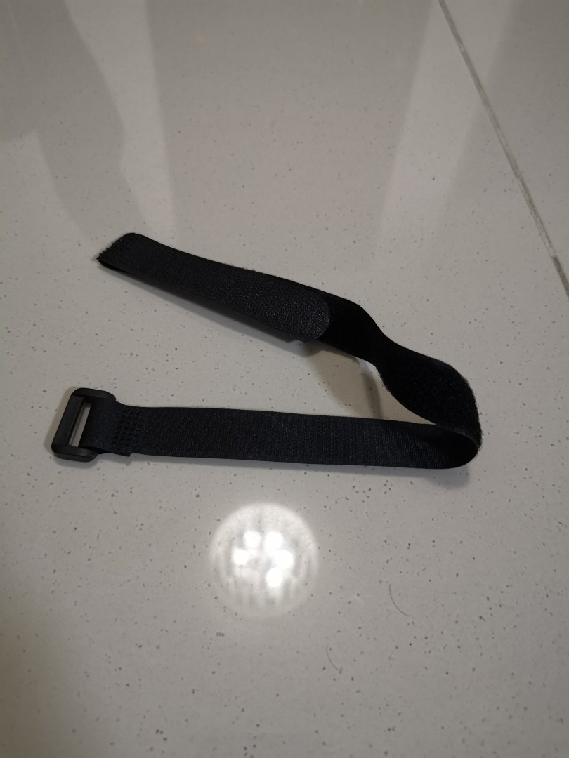 Small velcro straps, Sports Equipment, PMDs, E-Scooters & E-Bikes, E ...