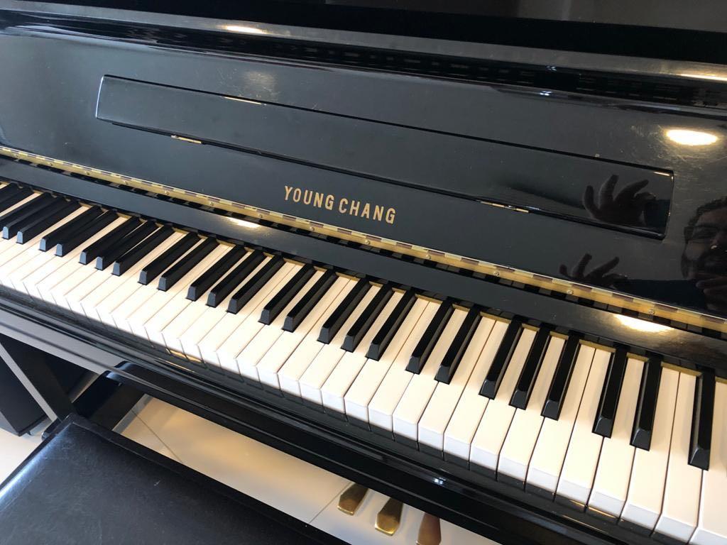 Young Chang Upright Piano, Hobbies & Toys, Music & Media, Musical ...