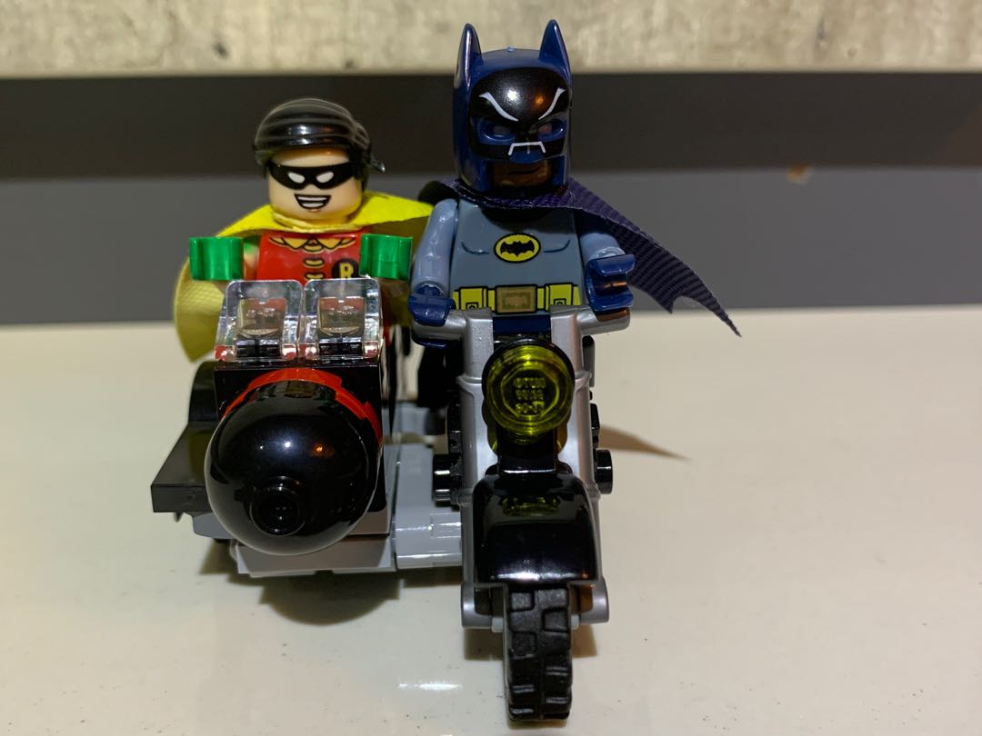 Batman on bike & Robin in sidecar (minifigures are compatible, bike and ...