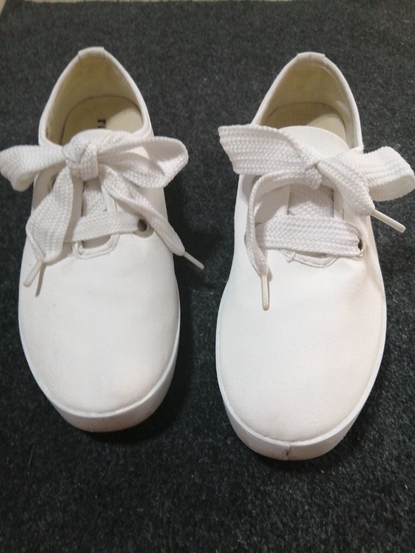 rubi white sneakers, Women's Fashion, Footwear, Sneakers on Carousell